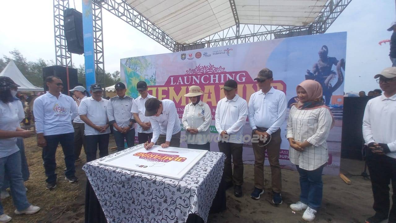 Expo UMKM dan Launching Jemparing Warnai Festival Layang-Layang ...